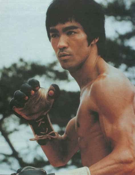 The Rock Body Weight Workout Bruce Lee Martial Arts Muscle 38th Anniversary Rip July 20 1973