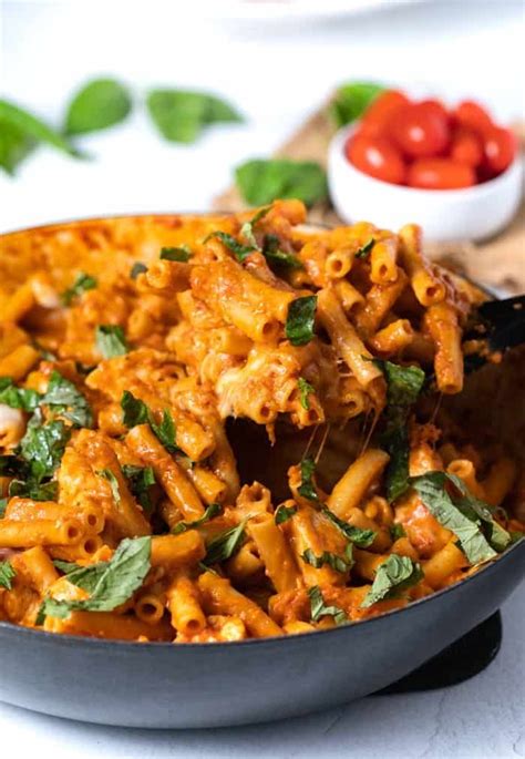Mozzarella Pasta Chicken Mozzarella Pasta Easy Pasta Recipes