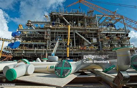 Spar Platform Photos And Premium High Res Pictures Getty Images