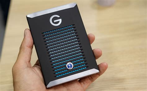 Tr N Tay Ssd G N Ngo I Si U Nhanh C A Gdrive Nhanh Nh Samsung X