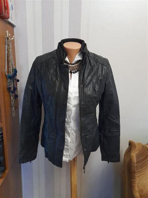 Кожаная куртка — цена 995 грн в каталоге Куртки Купить женские вещи по доступной цене на Шафе