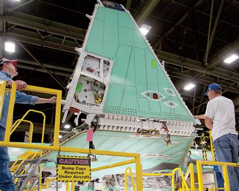 F 35 Outboard Wing Assembly 2400x1920 Latecoere