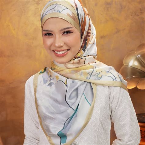 SALE TUDUNG BAWAL SATIN RAYA Tudung Farora