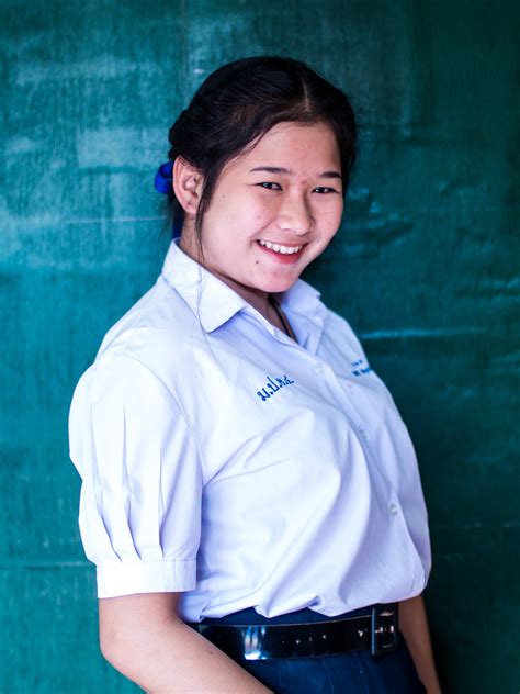 ม 6 3 รุ่น 10 สวยขาดบาดใจจริงๆ โรงเรียนป่าไม้อุทิศ 4