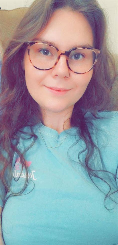 Do You Like My New Glasses🥰 Scrolller