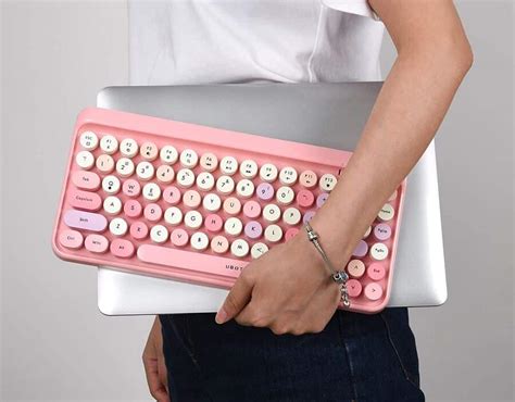 Connect Ubotie Keyboard
