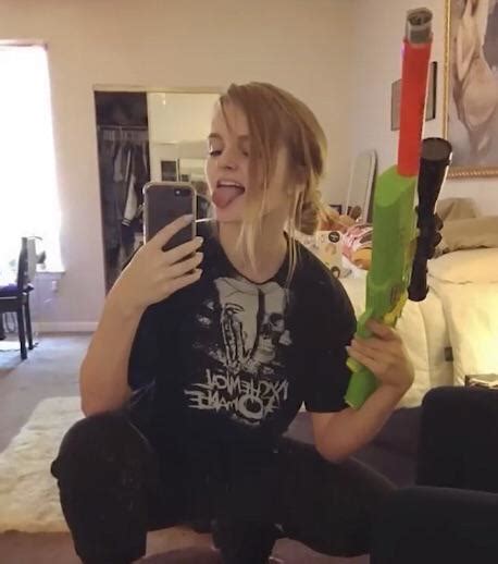 Bored Hmu Rhentairoleplay3