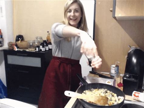 Cook Cooking  Find And Share On Giphy