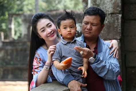 ថ្ងៃមុនឧបត្ថម្ភ ២ម៉ឺនដុល្លារដល់ក្រុមគ្រូពេទ្យ Tyda ឥឡូវបន្ត៣០ម៉ឺនដុល្លារ ជូនកាកបាទក្រហមកម្ពុជា