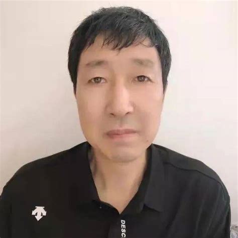 【学光辉党史 传榜样力量】王文祥：全力提升馆内服务效能 满足市民健身需求体育