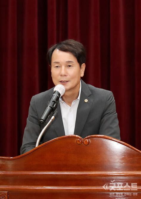 대전시의회 이상래 의장 평생교육은 삶의 지혜와 경험을 공유하는 과정”