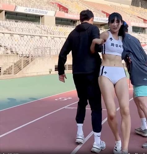 육상 카리나 김민지 화성시청 육상팬티 탄탄한 몸매 복근 꿀벅지