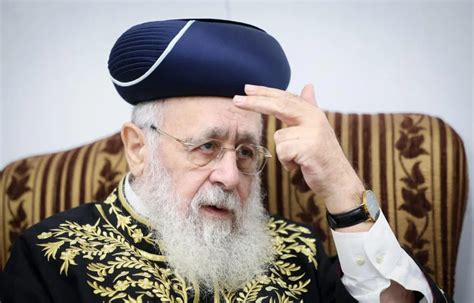 הרב יצחק יוסף חושף מותר או אסור לאכול מוצרים עם אבקת חלב נוכרי ערוץ 2000