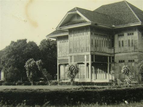 K12549309 บ้านโบราณกว๊านพะเยา อีกครั้ง ก่อนจะเปลี่ยนไป [ประวัติศาสตร์] Urban Sketching