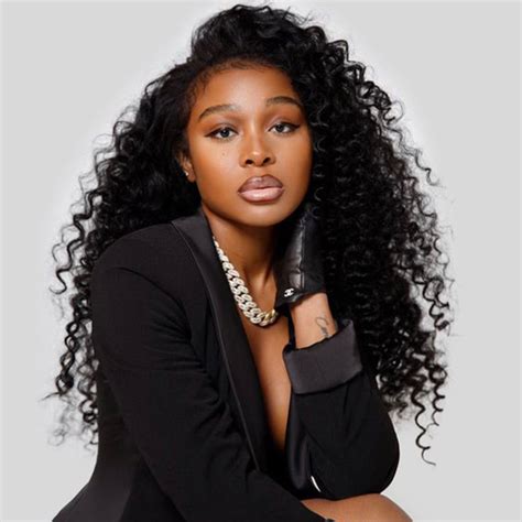 The Top 12 Lace Front Wig Hairstyles For 2025 That You Must Try