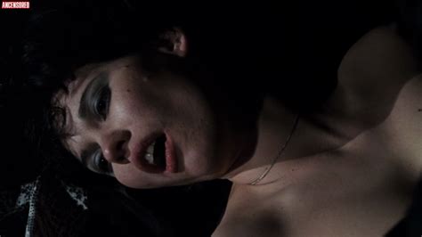 Голая Дороти Уайт в Get Carter