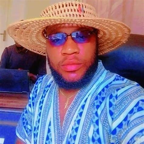 King Andrew Sieh Sieh593 • Threads Say More