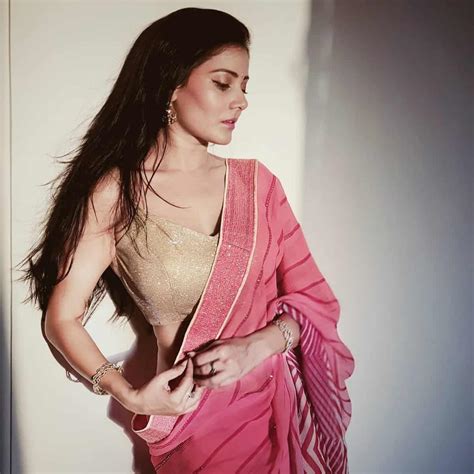 In Pics Archana Gupta Between Cute Hot