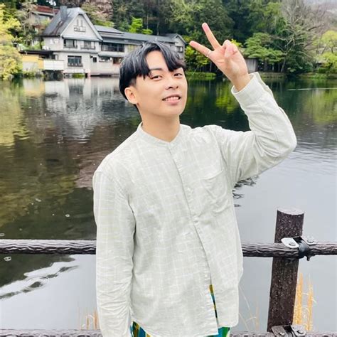 Wei Hauwei W • Threads Say More