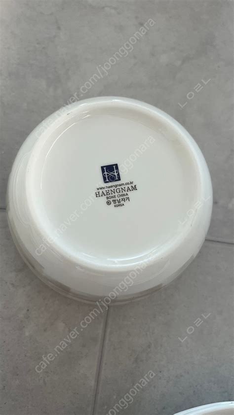 새상품ㅡ본차이나 행남자기 8인용 그릇세트 리빙생활 중고나라