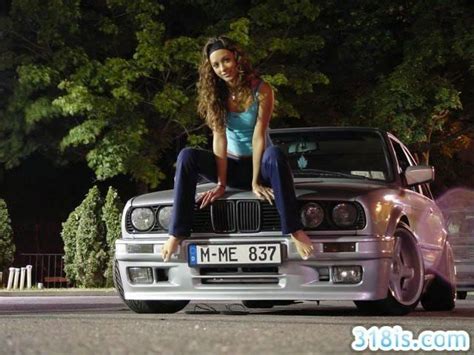 Pin By Miks Krenbergs On E30 Girls Bmw Girl Bmw Bmw E30 M