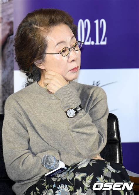 윤여정 ‘윤식당도 휴업 후크엔터와 5년만 작별 종합