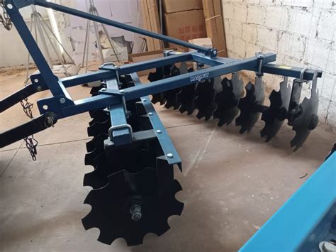 IMPLEMENTO DE TRACTOR RASTRA DE LEVANTE Powersolution