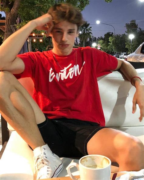 حلالك بفولو babe Handsome men Stylish babes Just beautiful men