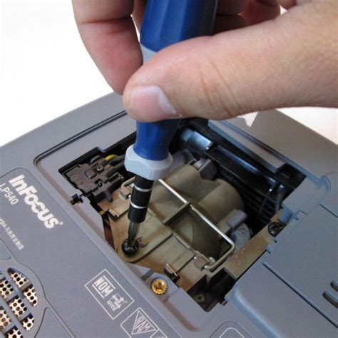 How To Replace A 3 Way Lamp Socket Storables