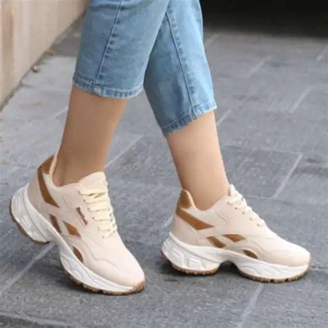 کفش دخترانه و زنانه قیمت و خرید اینترنتی انواع کفش شیکومد