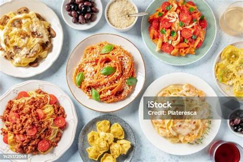 파스타 다양한 종류 오버 헤드 플랫 레이 샷 이탈리아 음식과 음료 다진 소고기에 대한 스톡 사진 및 기타 이미지 다진 소고기 다양 닭고기 Istock