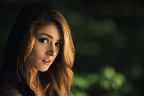 Wallpaper Id Bokeh Brunette Redhead Chrissy Costanza P Model Looking At