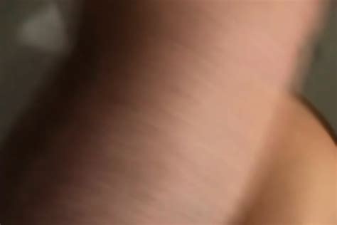 Deux Copines Dans Un Club Libertins Eporner