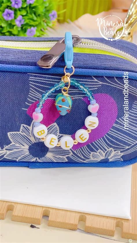 Mineral And Beads Bisuteria ️🛐precioso Dije En Forma De Cruz😍 Nos Encanta Que Aprendas Con