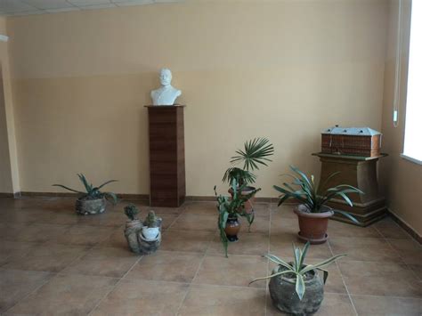 გალაკტიონ ტაბიძის სახელობის ხაშურის 6 საჯარო სკოლა