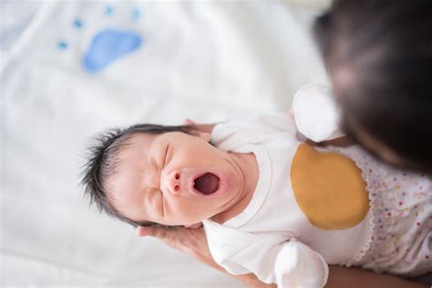 「你家寶寶睡得夠嗎？」0 6歲寶寶睡眠時間總整理！｜mamibuy編輯部 媽咪拜mamibuy