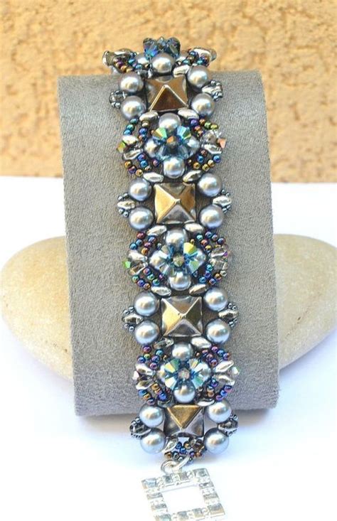 Формы бусин для бижутерии | Beadwork bracelet, Beaded jewelry, Seed ...