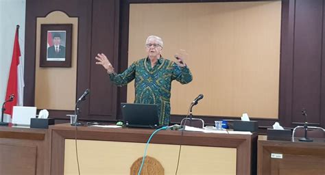 Kalkulator Classwiz Dan Classpad Sebagai Instrumen Pembantu Guru Matematika Universitas Negeri