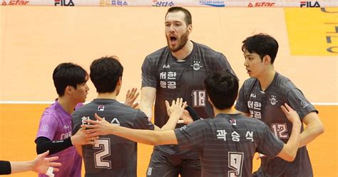 1보 남자배구 대한항공 3년 연속 정규리그 1위 확정