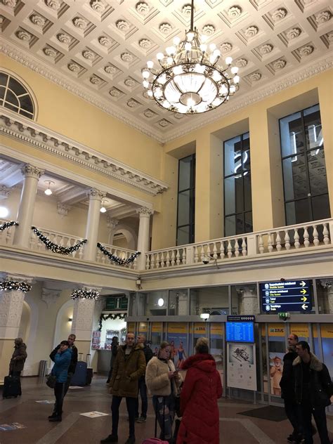 Asymmetric Cryptography Cyber Security Consultant Luke Hally