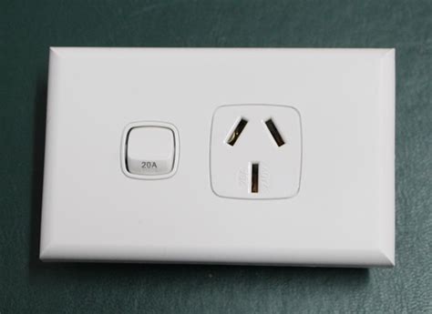 SINGLE SWITCHED SOCKET OUTLET Don Gray Electrical Supplies