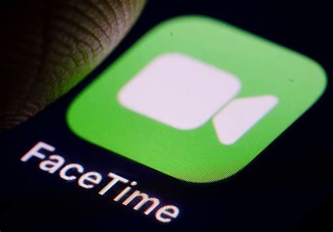 IPhones Serious Bug Enables Eavesdropping On FaceTime Users Science