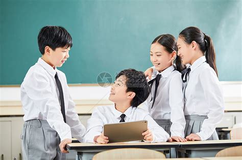 小学生在教室课间活动高清图片下载 正版图片501283571 摄图网 小学生在教室课间活动高清图片下载 正版图片501283571 摄图网