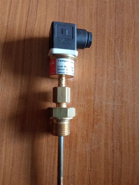 Danfoss Temperature Sensor 701839 At Best Price In Bhavnagar By M M