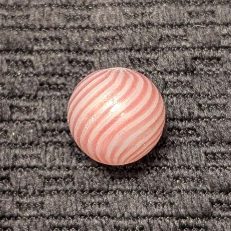 Clambroth With 18 Pink Symmetrically Spaced Lines Old Rare Marbles