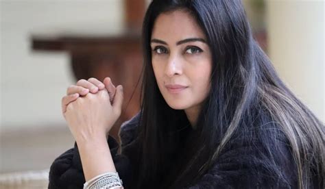 Hbd Simran From Vaalee To Vaaranam Aayiram Here Are Must Watch Movies Of The Actress