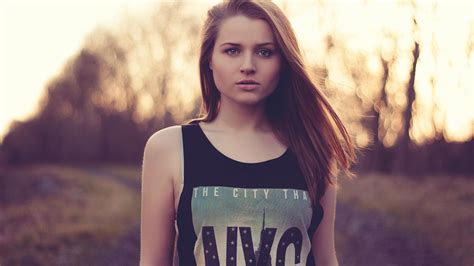 Pretty Redhead Wallpaper Girls Wallpaper Better