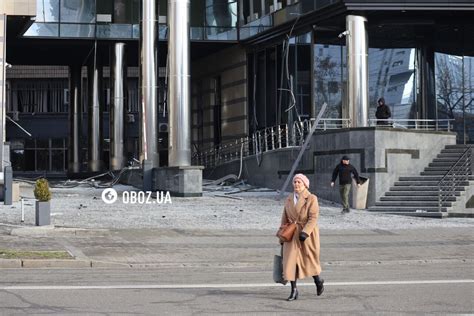 Вибухи в Києві 29 грудня наслідки падіння уламків ракети біля метро