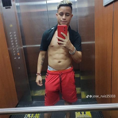 GREGORY FOX Cam Model Free Live Sex Show Chat Stripchat