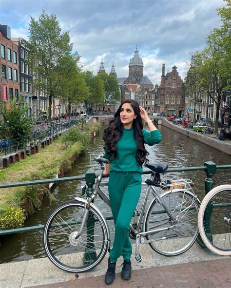 Aiza Awan Looks Gorgeous On Vacation In Netherlands Reviewit Pk